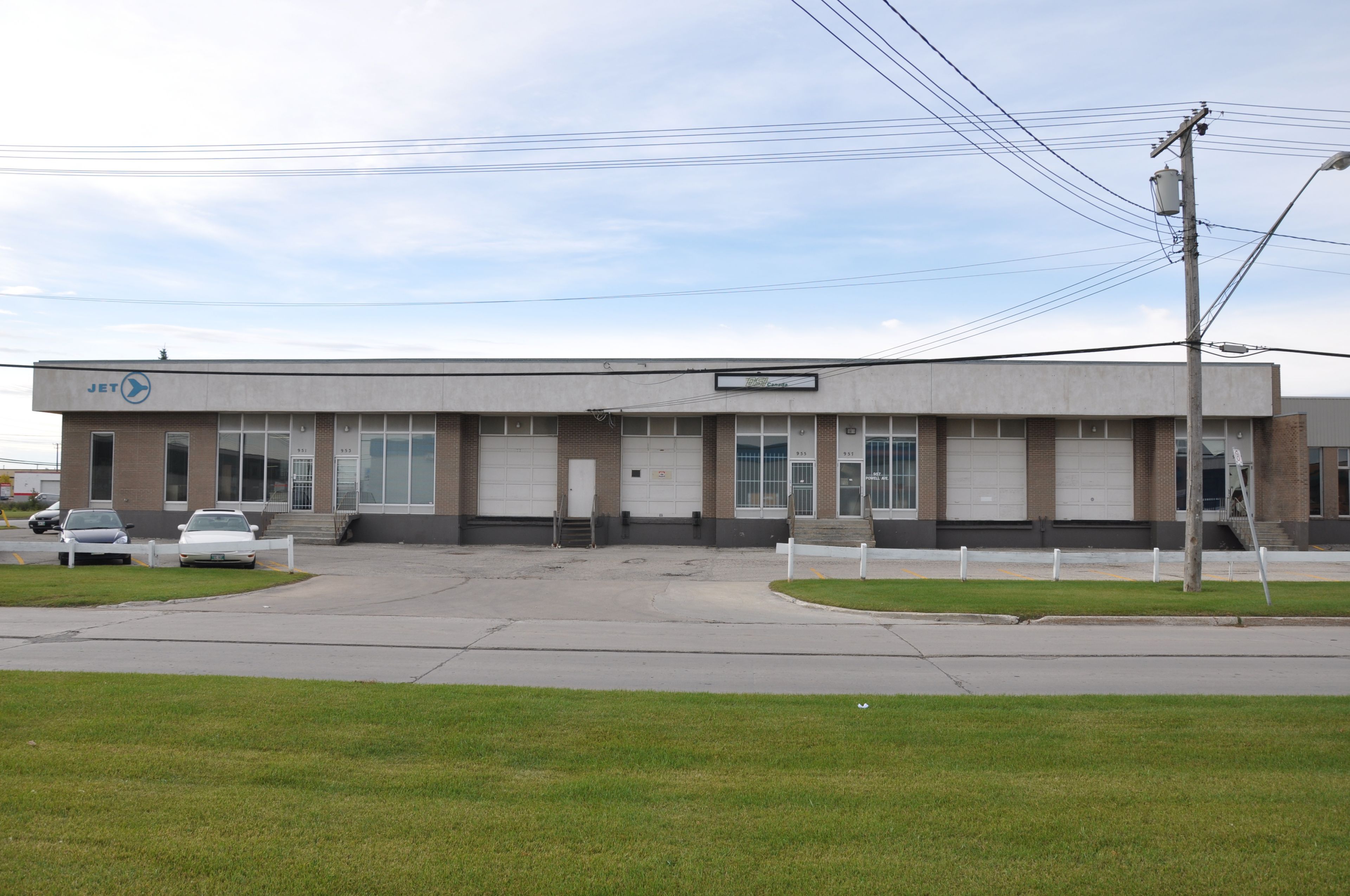 951-977 Powell Avenue – Artis REIT